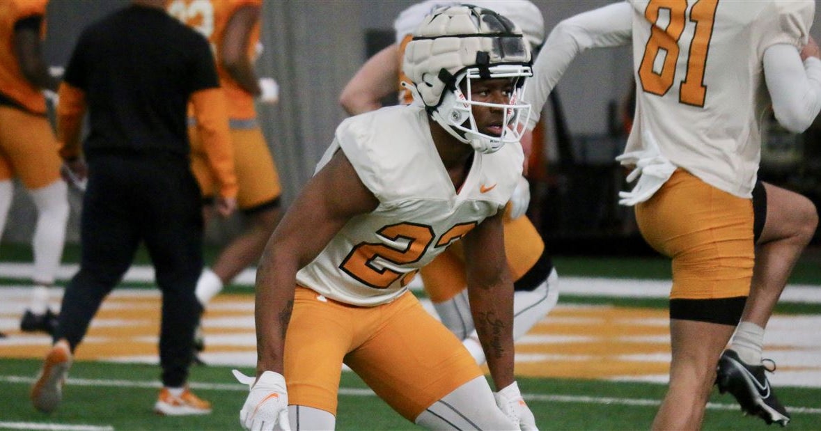 Heupel explains Vols' spring plans for versatile freshman Cameron Seldon