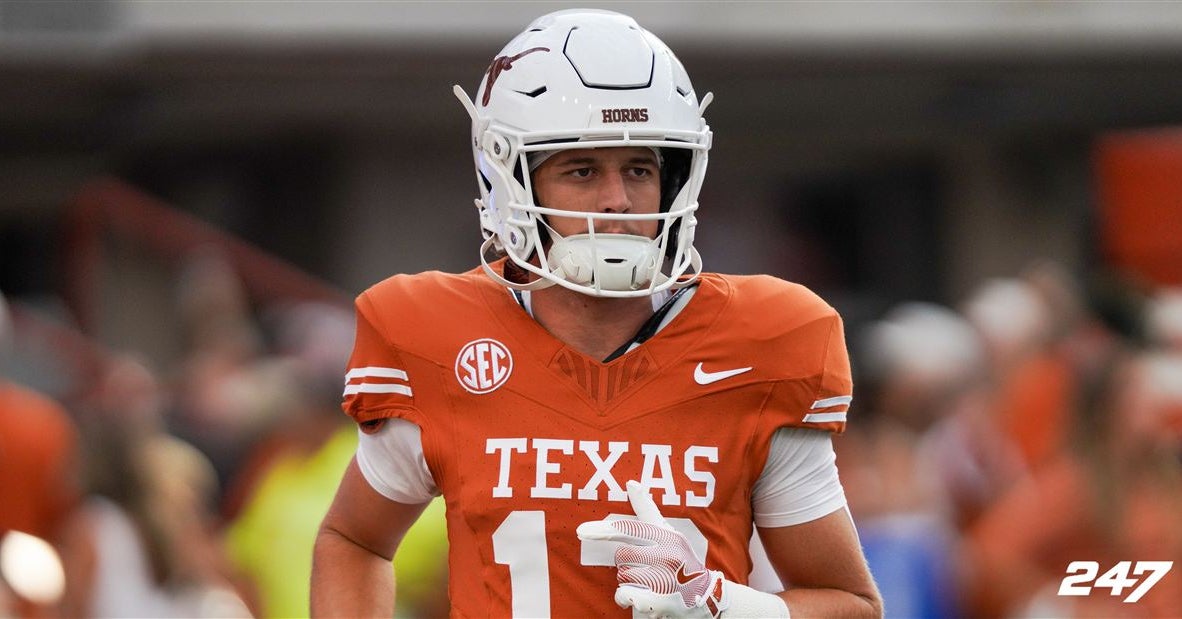 Second-year Texas WR Parker Livingstone intends to enter the transfer ...