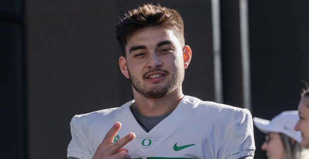 More photos from Oregon's second day of spring football practice