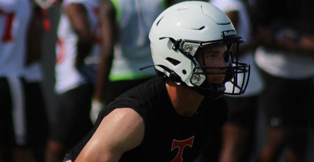 Jack Fabris signs with Kansas State