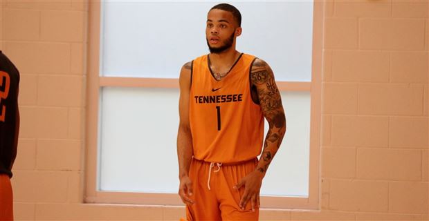 Lamonte Turner leads Vols in second exhibition win