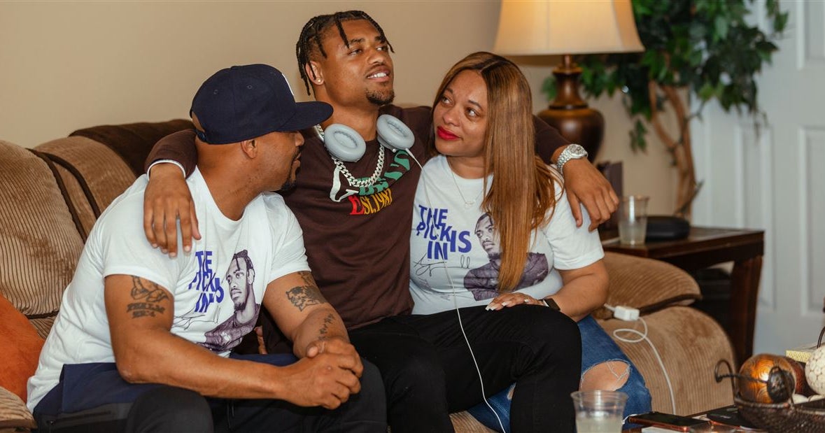 A.J. Terrell drafted No. 16 overall by the Atlanta Falcons