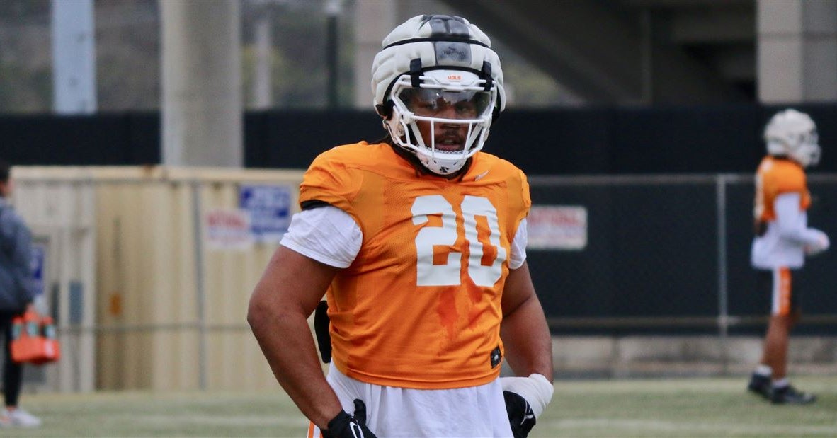 After opting for return to Vols, Bryson Eason embracing ‘Unc’ status on ...
