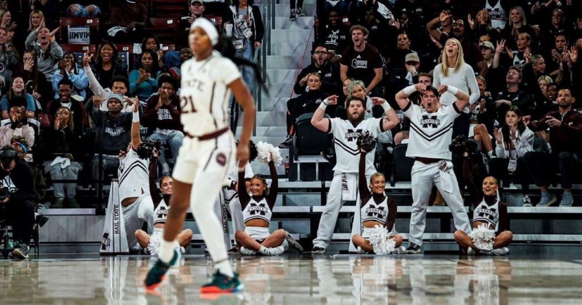 The Bulldogs dominate Chicago State 102-42