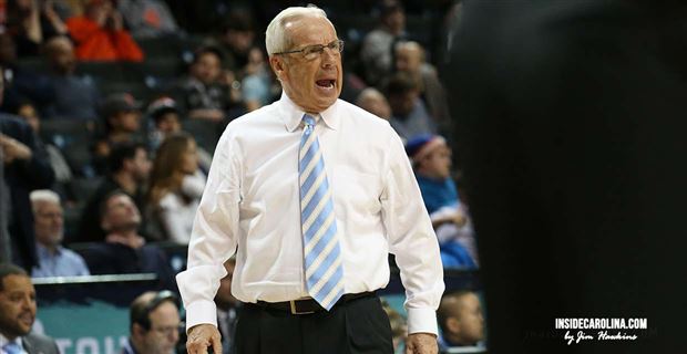 UNC Coaching Staff Challenges 2018-19 Squad at Awards Ceremony