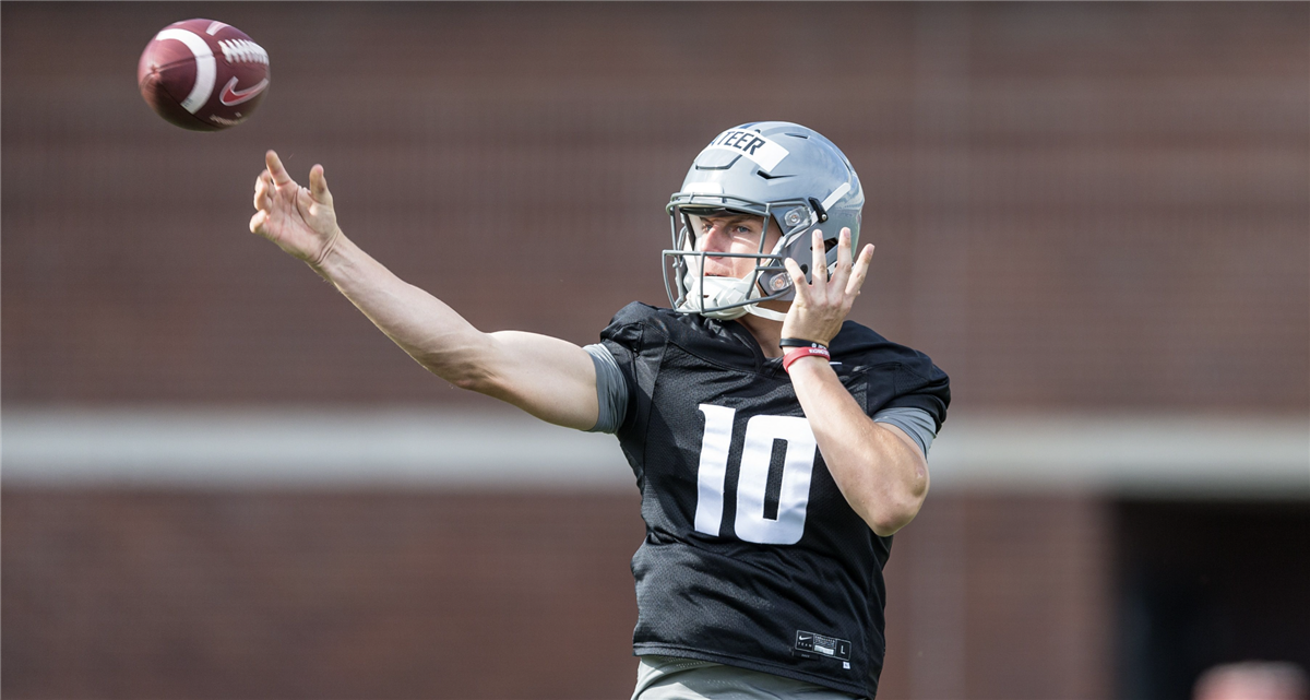 WSU QB2 John Mateer had goals in first scrimmage: Mission accomplished