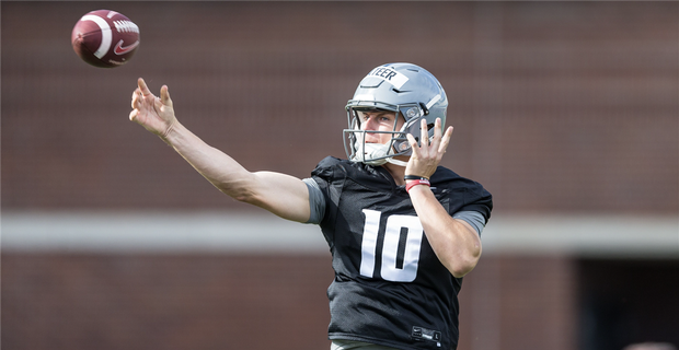 WSU QB2 John Mateer had goals in first scrimmage: Mission accomplished