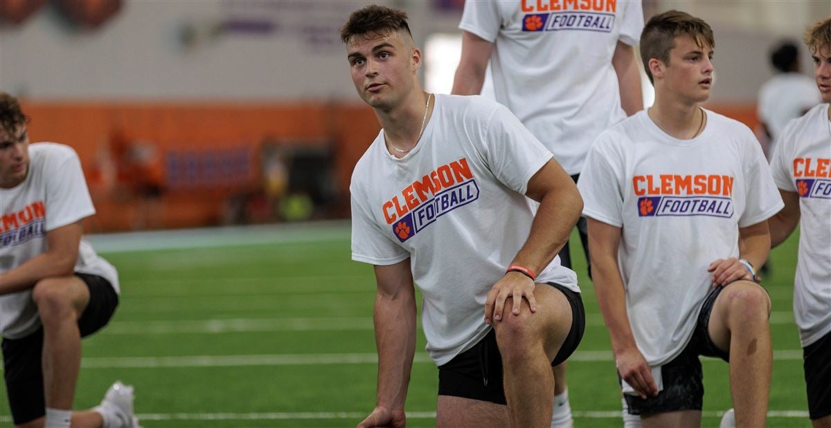 Clemson’s lone 2025 QB commit Blake Hebert plans to enroll early