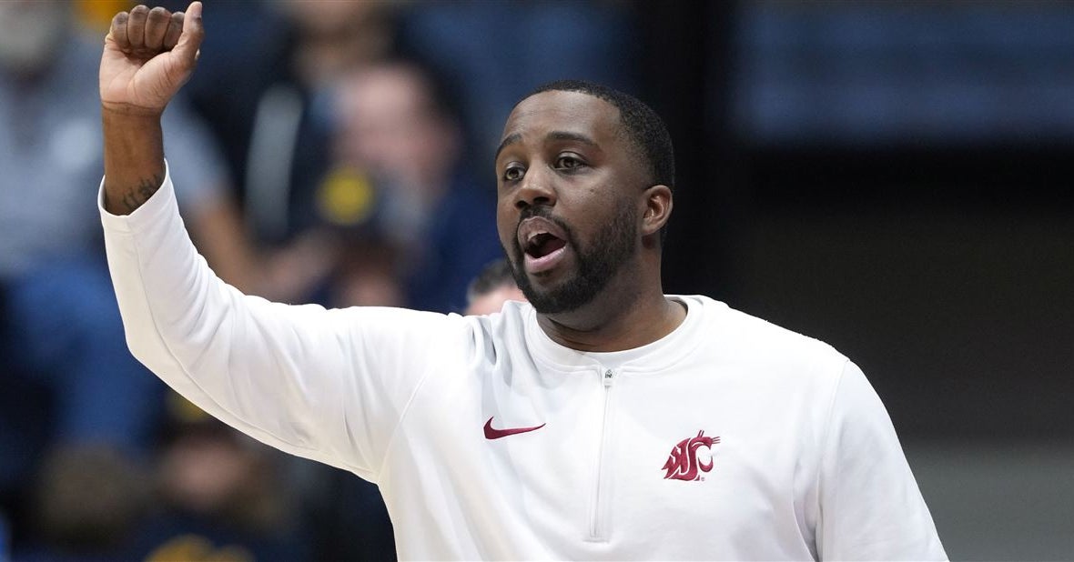 Stanford adds Wayne Hunter as new men's basketball assistant coach