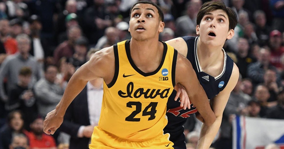 Iowa Basketball: Kris Murray named Big Ten Preseason all-Big Ten First Team