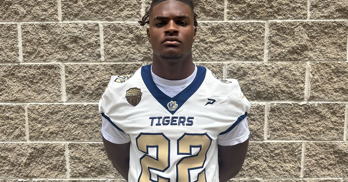 'Alabama still in my top schools': No. 6 EDGE Jordan Carter hearing ...