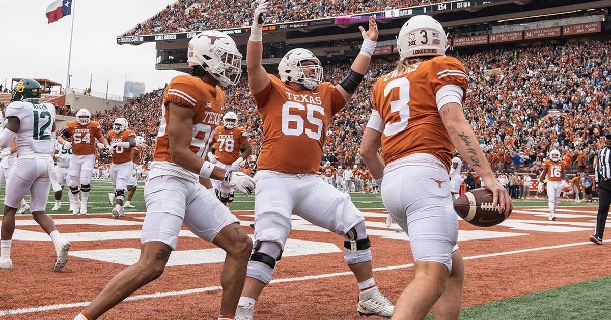 Texas vs. Oklahoma: Texas OL Jake Majors suffers first-quarter injury