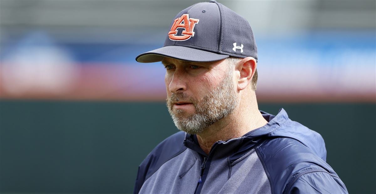 PODCAST: Auburn baseball coach Butch Thompson joins the show
