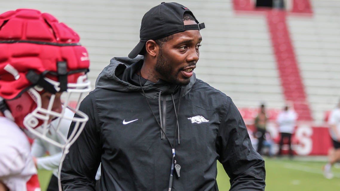 How will new-look Arkansas offense fare at Florida?