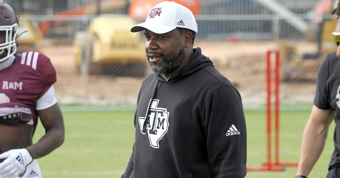 South Carolina reportedly to hire running backs coach Marquel Blackwell