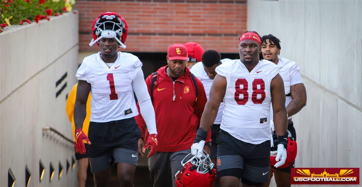 USC DE coach Shaun Nua confident in Trojan pass rush