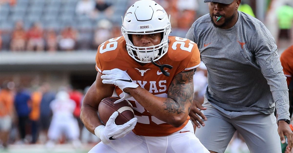 Texas RB Jaden Hullaby enters the NCAA transfer portal
