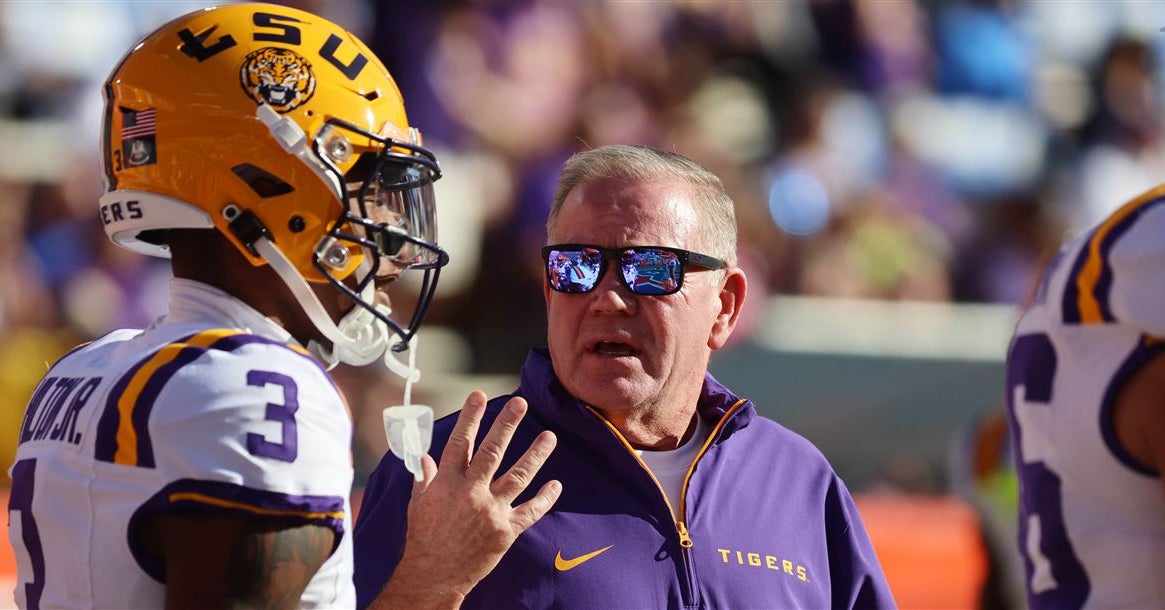 LSU frustrations boil over as Brian Kelly shown yelling at player on ...