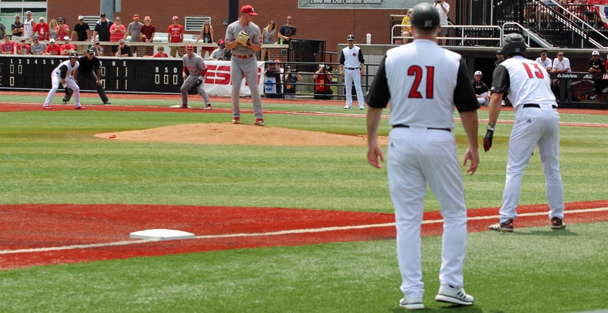 Indiana’s season ends at hands of top seed Louisville, 9-7