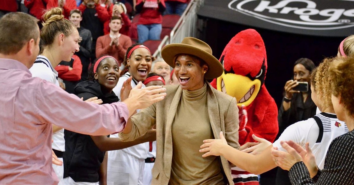 Angel McCoughtry makes an appearance at Louisville Live