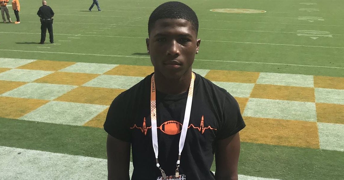 Tennessee ATH Kody Jones ‘really likes’ Michigan