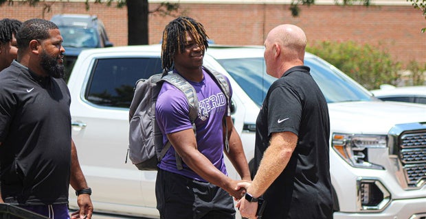 Get to know new 2023 UK football commit Khalifa Keith