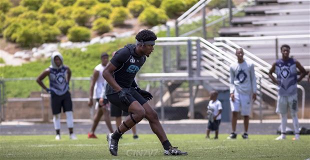 Clemson lands Alabama defensive back Ray Thornton