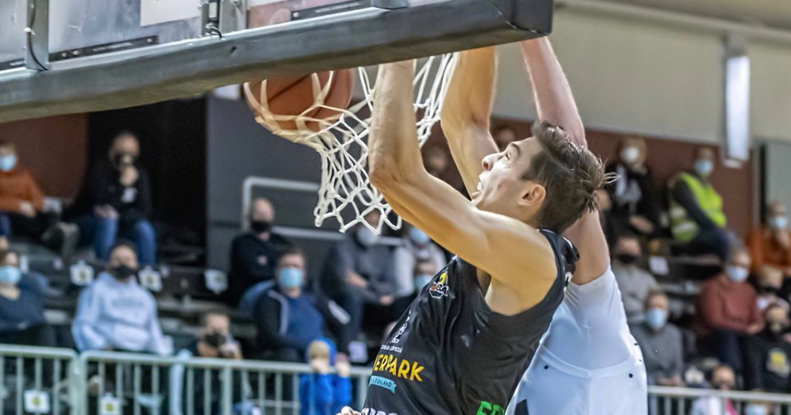 UNC's Justin Pierce Fourth Leading Scorer in Finnish League