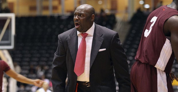 DePaul adds Harvey to coaching staff, Aguirre next?