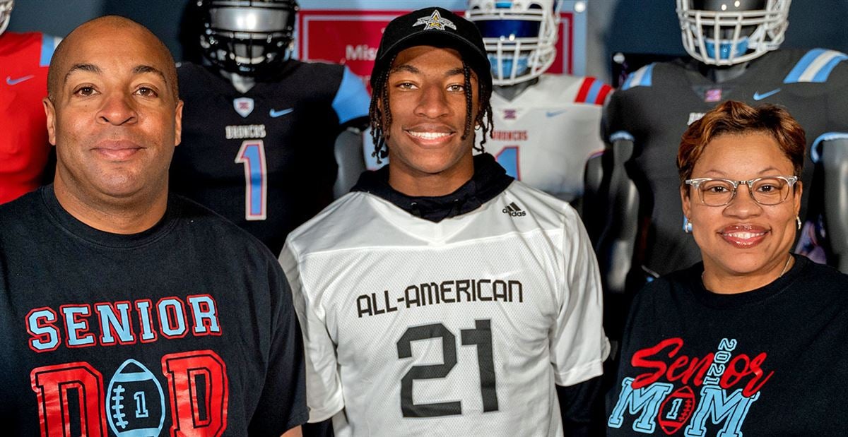 Hilton wins again at LHSAA, this time in 400-meter dash