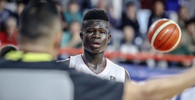 Elite international recruit Oumar Ballo down to three schools