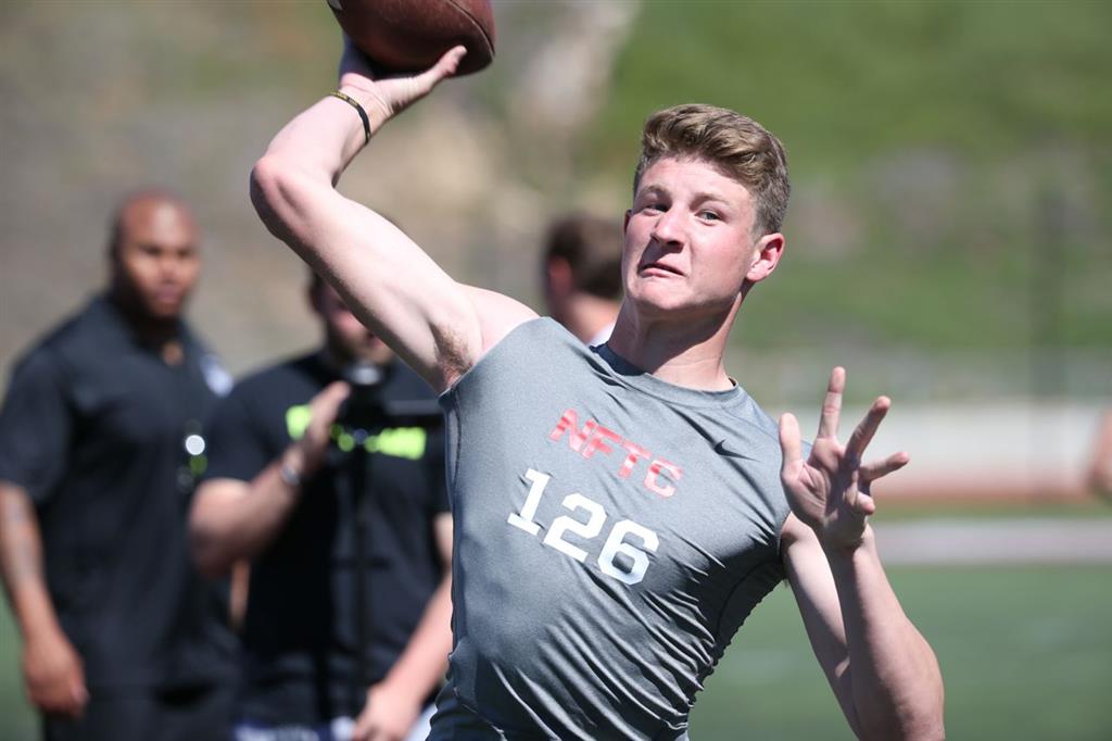 Blake Barnett Continues Climb In National Rankings