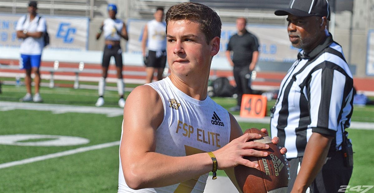 UW Offers Sam Huard a scholarship