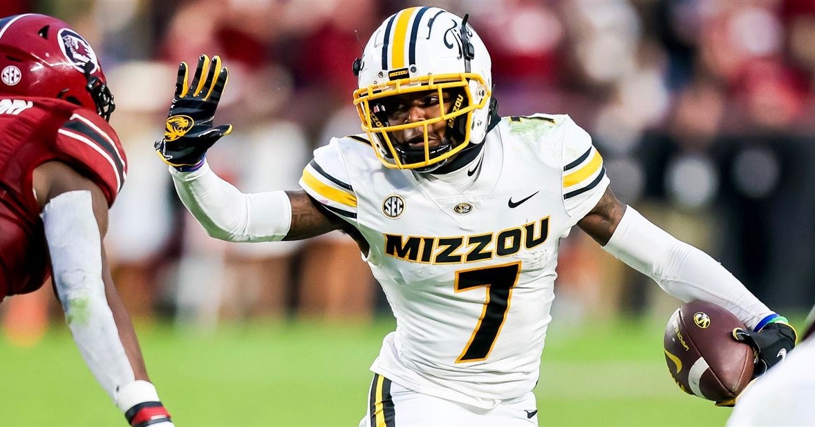 Former Missouri wide receiver Dominic Lovett officially signs with Georgia