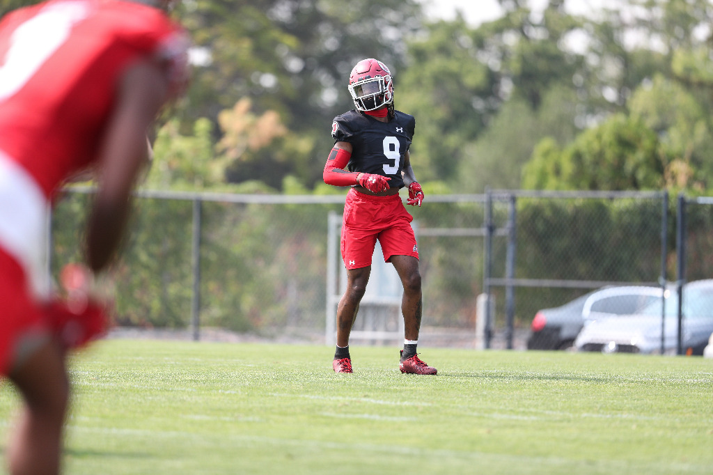 Vonte Davis Explains Why He Accepted an Extra Year of Eligibility and ...