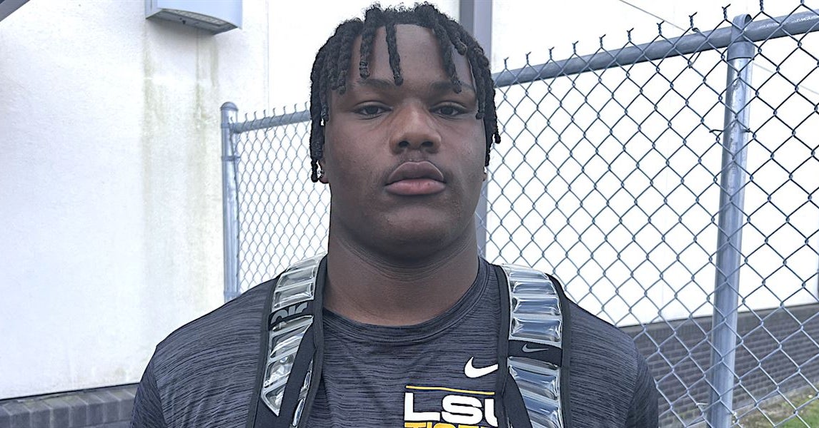 Couple early schools to keep an eye on for coveted 2027 DL Deven Robertson
