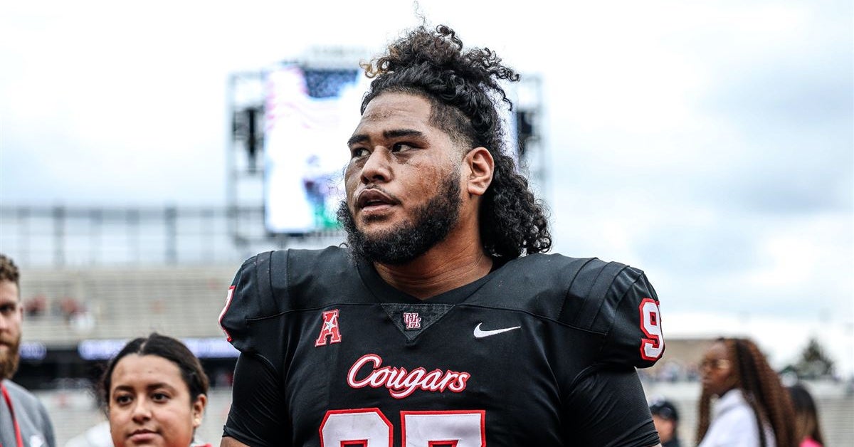 COMMITMENT: Houston DL Amipeleasi Fifita (Langi) commits