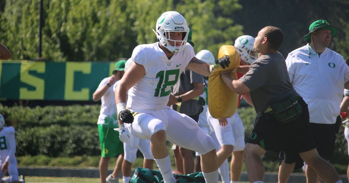 Spencer Webb will do whatever to help Oregon's offense