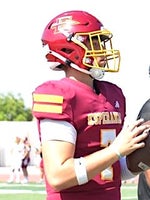 Travis Frazier, Esperanza, Quarterback