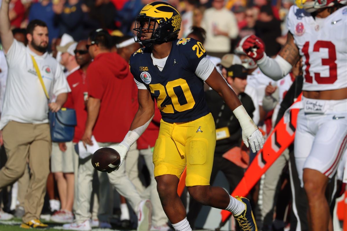 Michigan RB Kalel Mullings contributes on the ground and through the ...