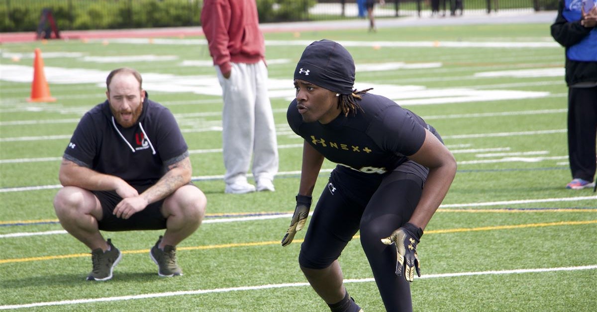 A slew of schools making 2027 edge Chris Whitehead a priority