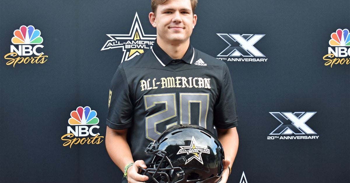 Signing with Tennessee tilted Will Albright's divided house