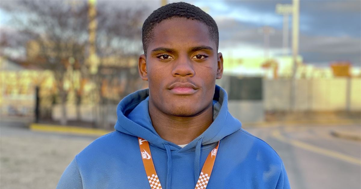 Vols host in-state athlete Boo Carter again, making him 'feel special'