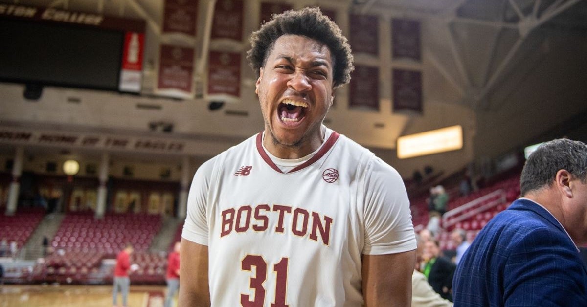 South Carolina earns commitment from Elijah Strong