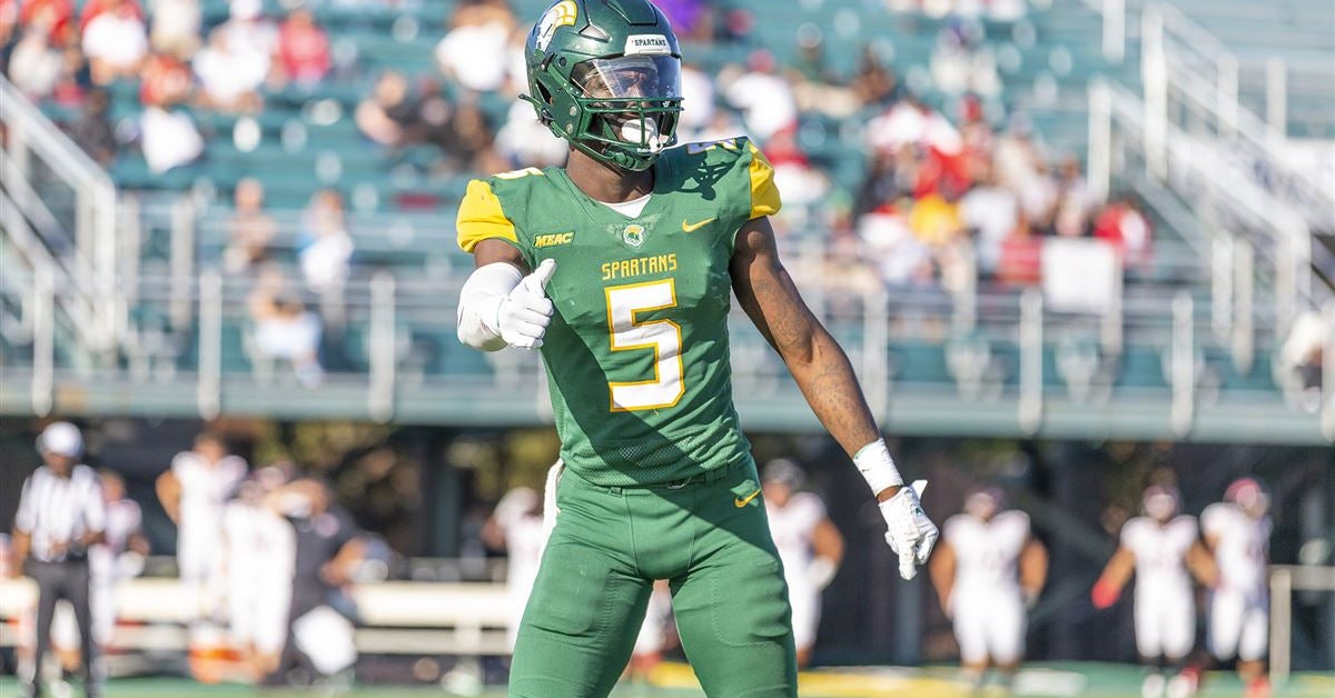 Breaking: Transfer WR commits to Virginia Tech on Signing Day