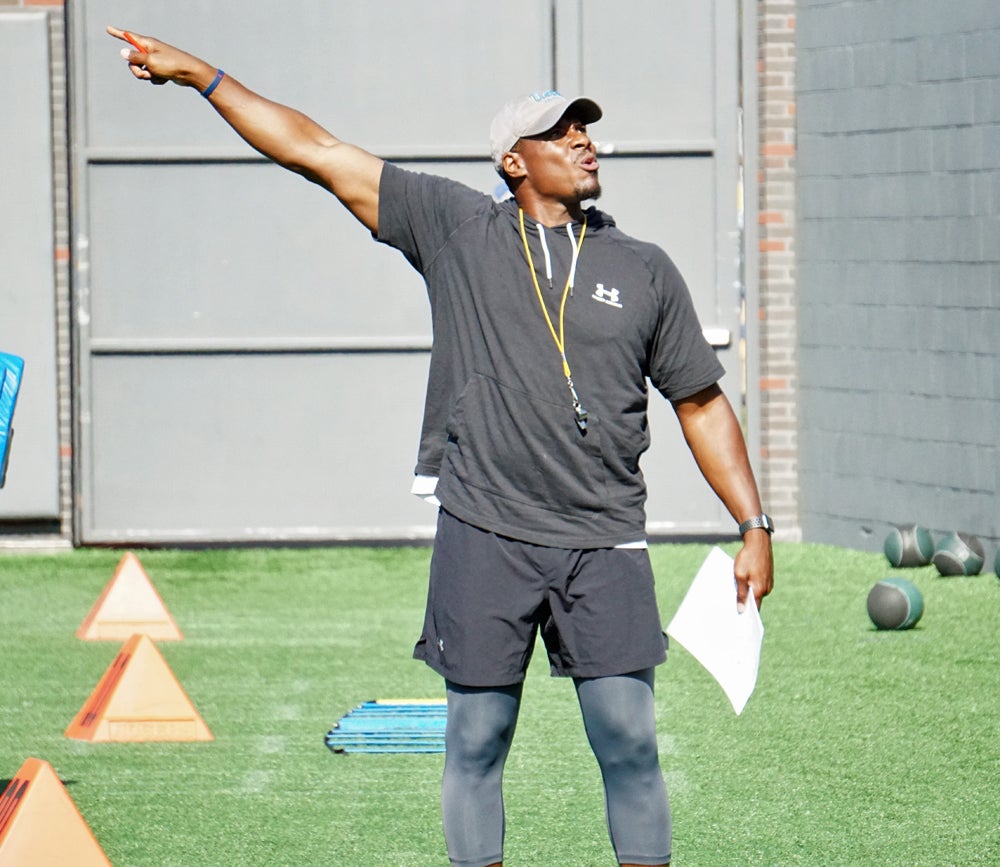 Roy Manning Hired by Oklahoma