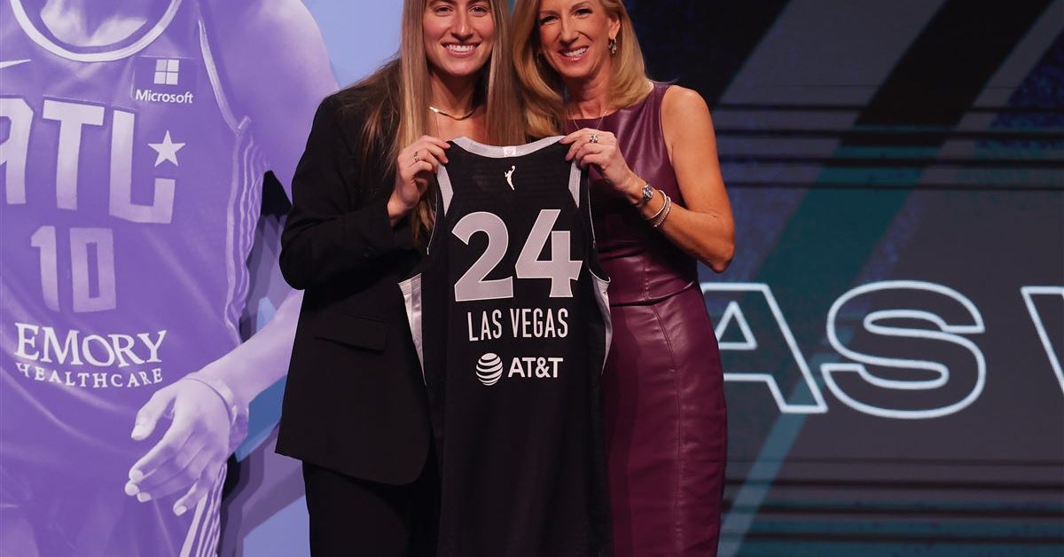 'Kate Money Martin... I love that kid': Former Iowa star earning rave ...