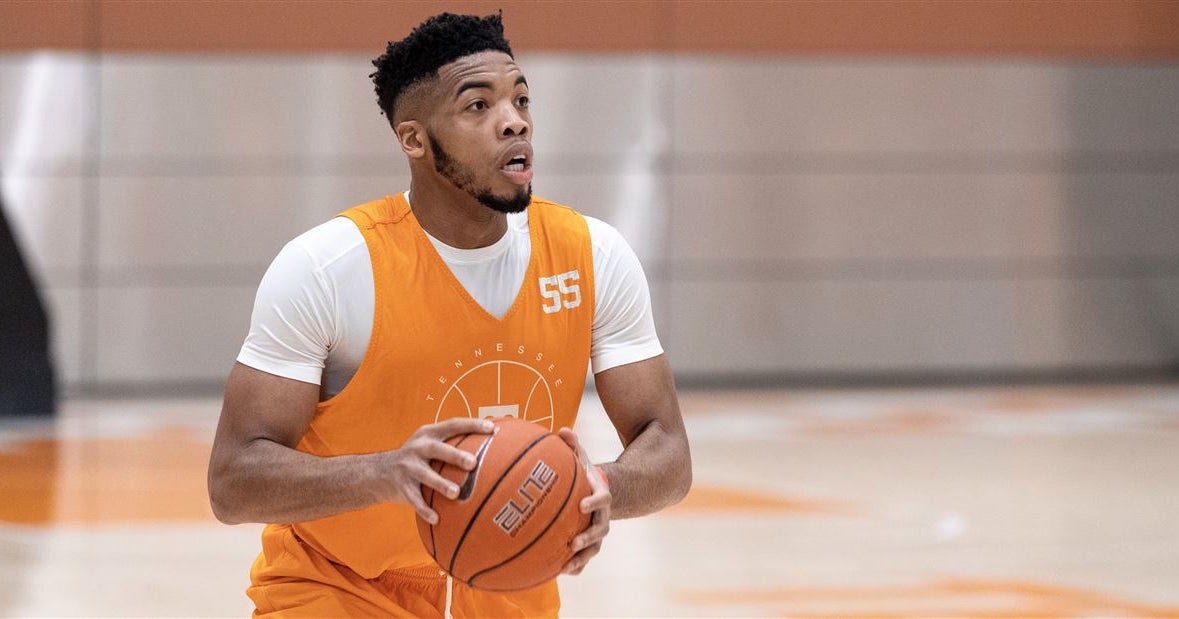 'He gets it': Why E.J. Anosike isn't a normal transfer for Vols