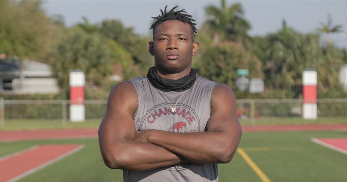Two officials scheduled for Top247 DE Kenyatta Jackson, another likely