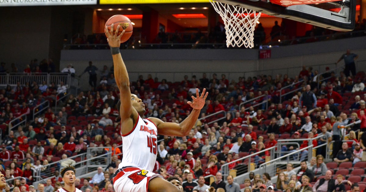 Mitchell catches monster dunk in win